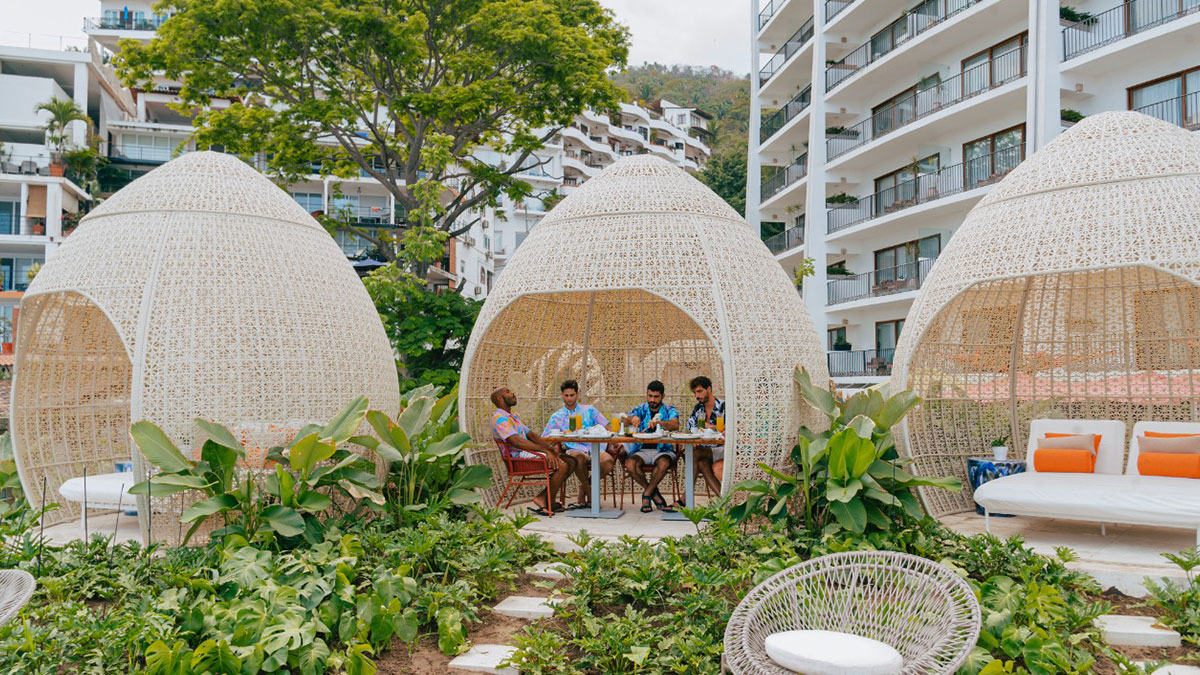 Almar Resort and the Mantamar Beach Club Get a Facelift - Vacationer ...