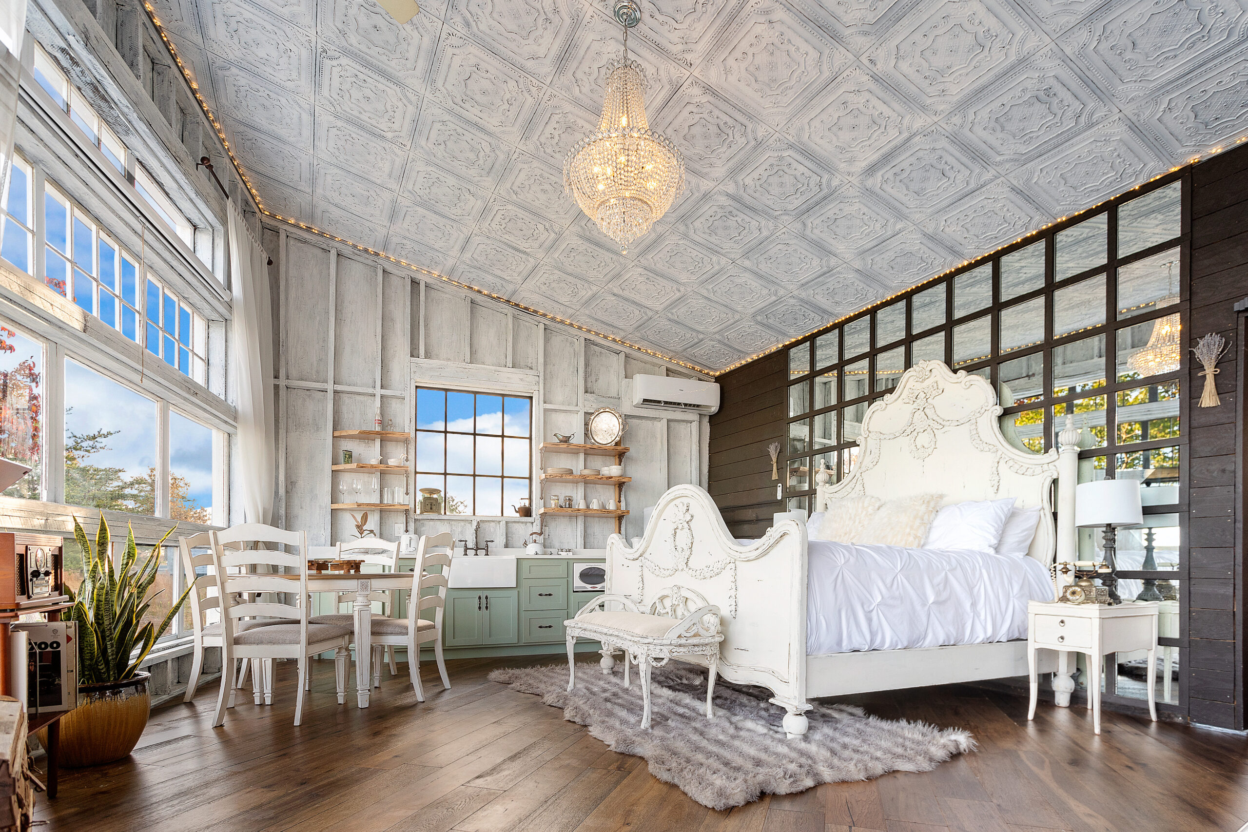 Bolt Farm Expands Experience with New Honeymoon Treehouses - Vacationer ...