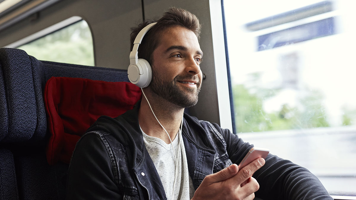 Survey Reveals the Top 25 Travel Songs - Vacationer Magazine