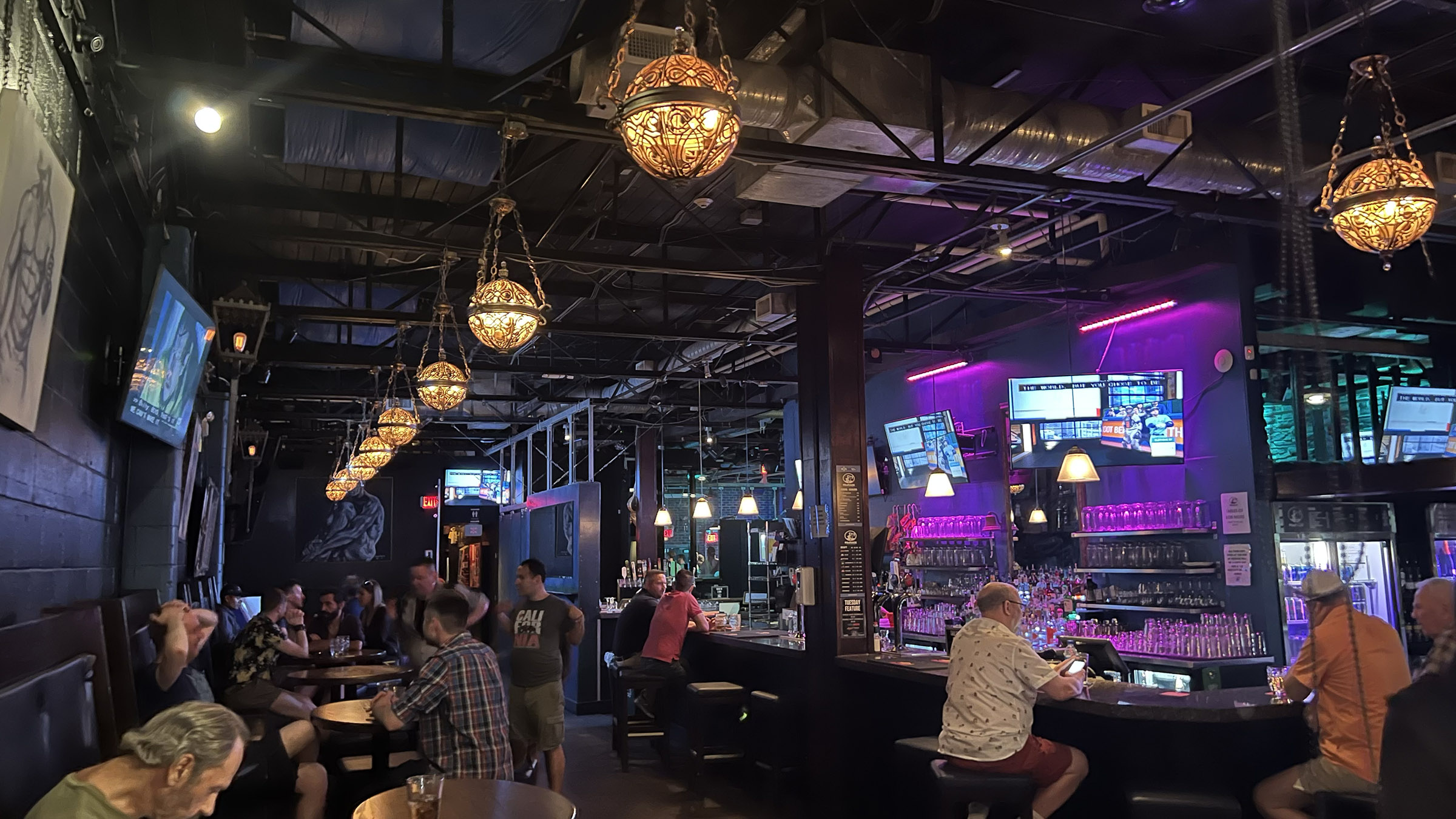 Vancouver: Attractions, Culture, and Gay Bars - Vacationer Magazine