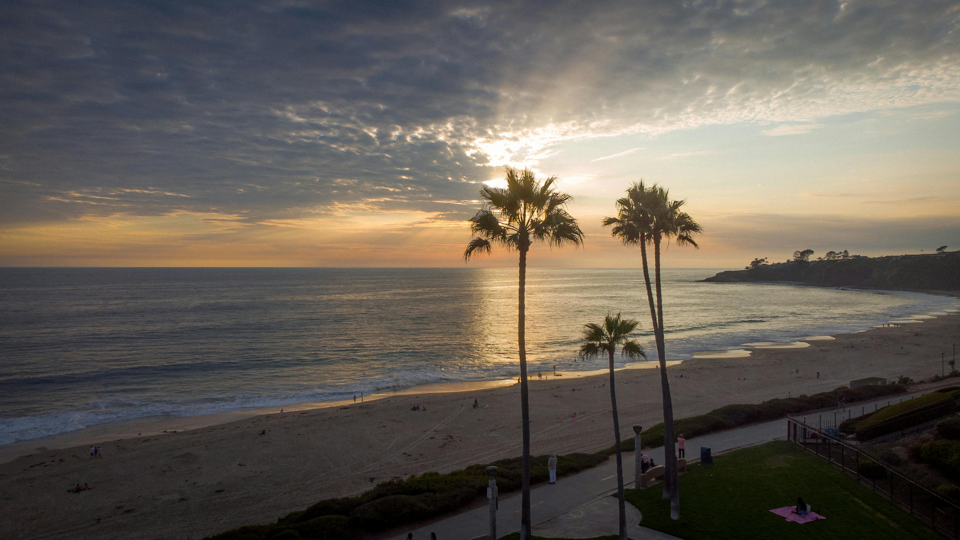 Top 11 Hidden Coastal Spots in the U.S. for 2025 - Vacationer Magazine