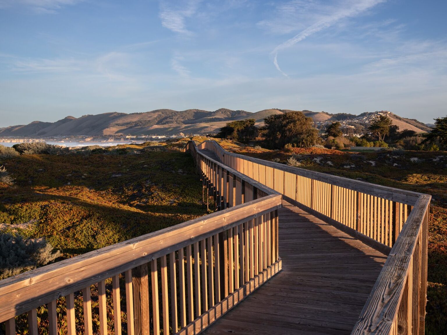 Fly Nonstop Between Phoenix and California's Central Coast - Vacationer ...