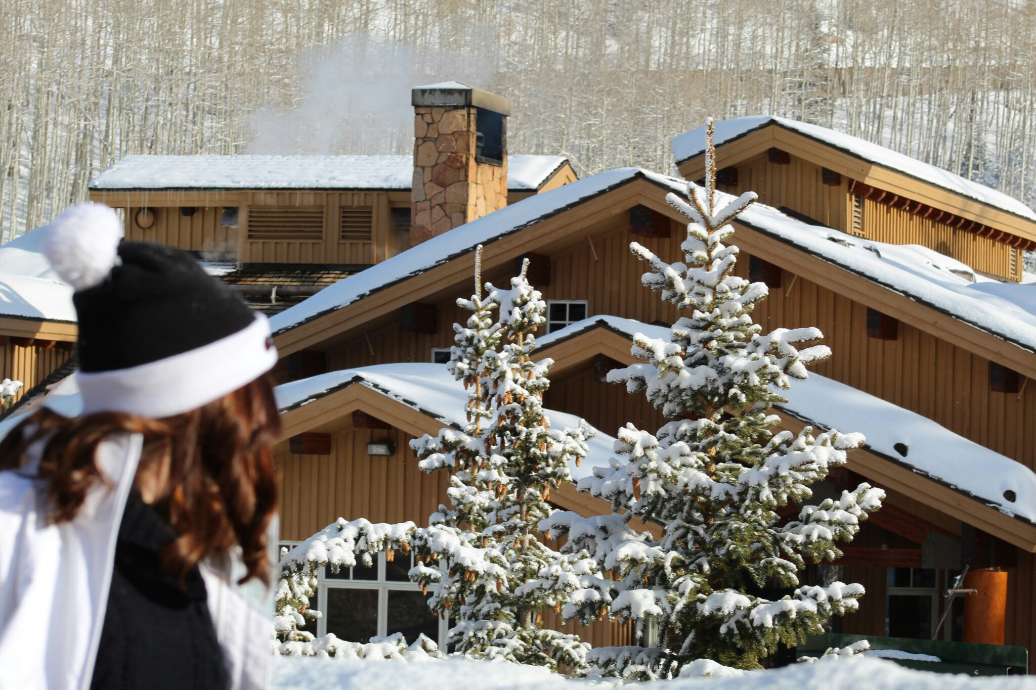 Grab a Last-Minute Ski Vacation with Vrbo Inspo - Vacationer Magazine